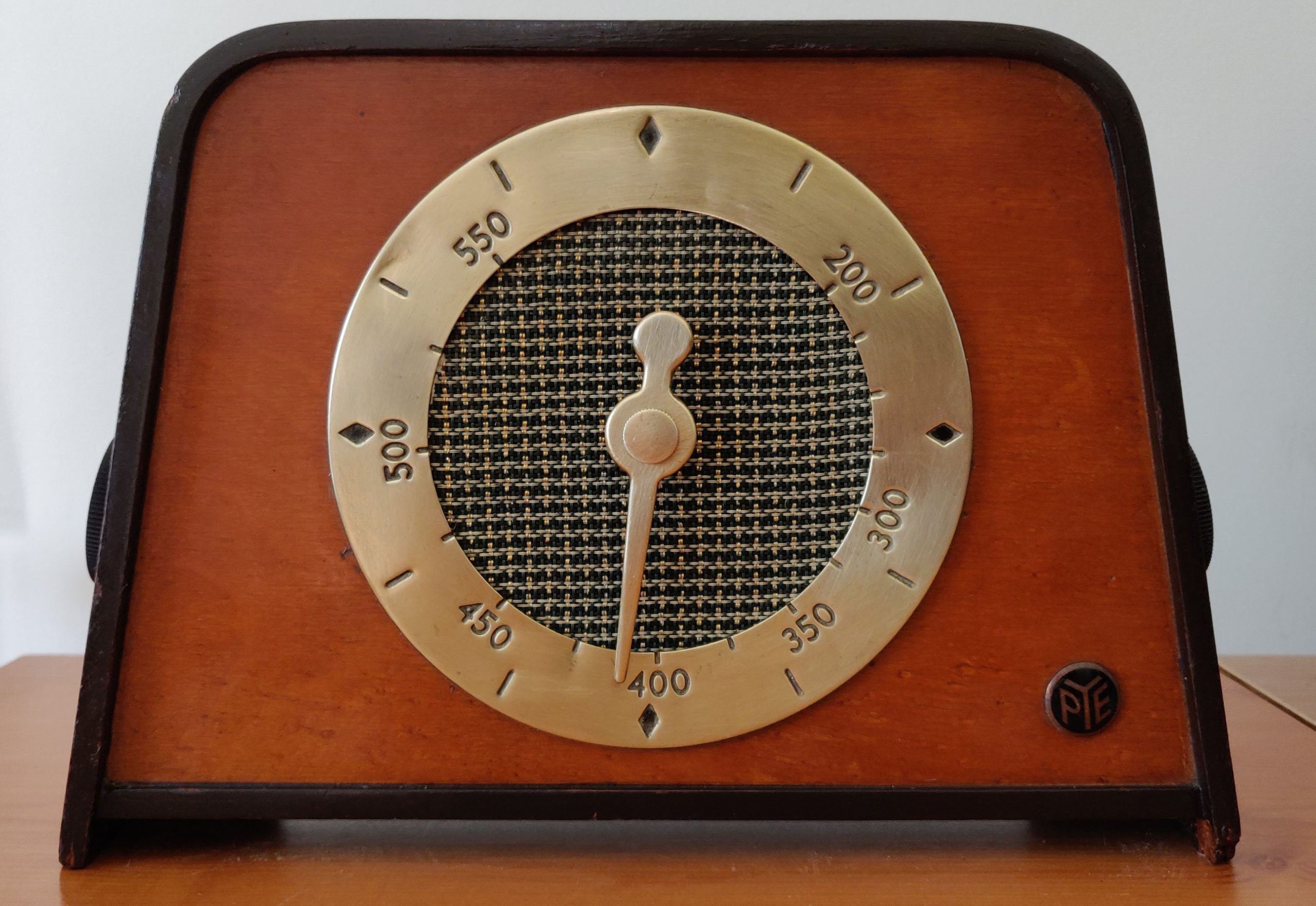 1958 Pye Slim Six P128B – Vintage Radio Services